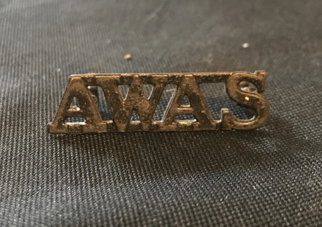 WW2 AUSTRALIAN WOMEN'S Army Service AWAS shoulder title badge $15.00 ...