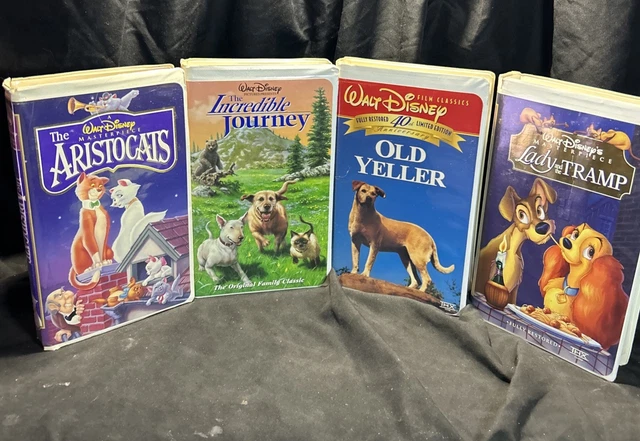 4 DISNEY DOGS & Cats VHS Old Yeller Incredible Journey Aristocats Lady ...