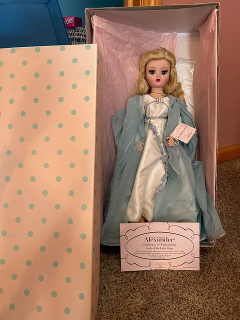 HTF 20& MADAME Alexander Limited Edition Lady of The Lake Cissy Doll ...