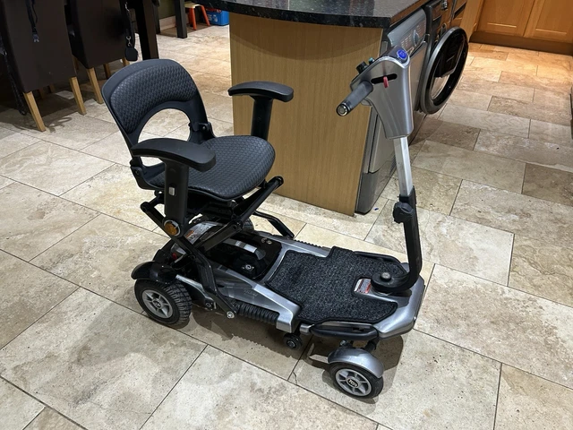 LIGHTWEIGHT ELECTRIC AUTO Folding Mobility Scooter Battery TGA ...