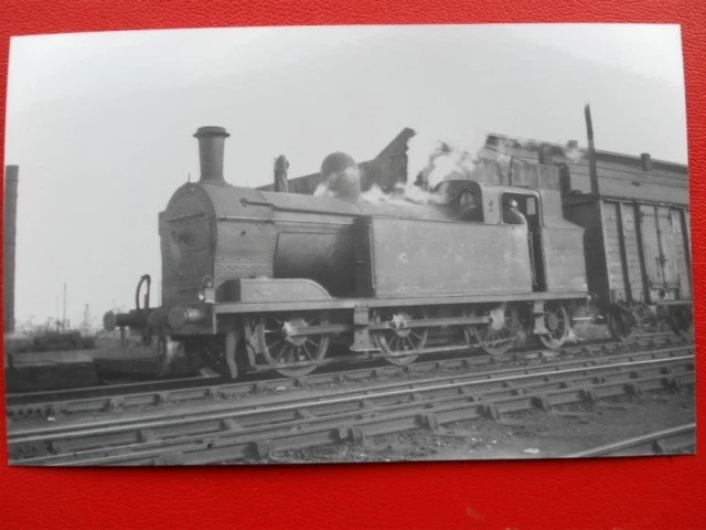 PHOTO IRISH Loco Gnr No 98 At Amiens St 14/7/51 £2.70 - PicClick UK