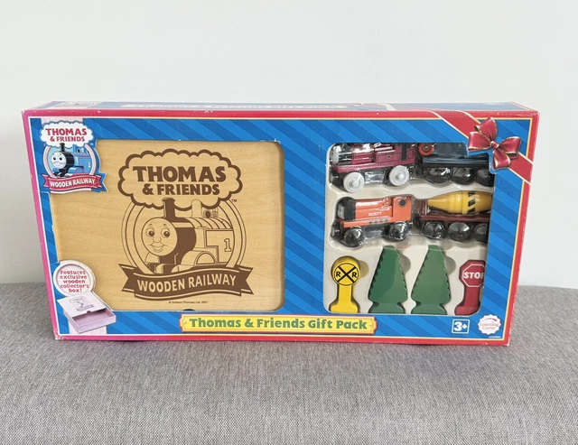 THOMAS TANK ENGINE Wooden Railway Train Gift Pack New In Box 2008 EUR ...