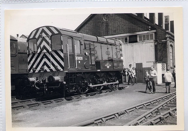 VINTAGE TRAIN PHOTO & original negative. Train No D3828 £1.99 - PicClick UK