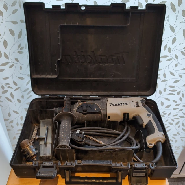 MAKITA HR2470WX SDS+ 240V Rotary Hammer Drill complete with case and ...