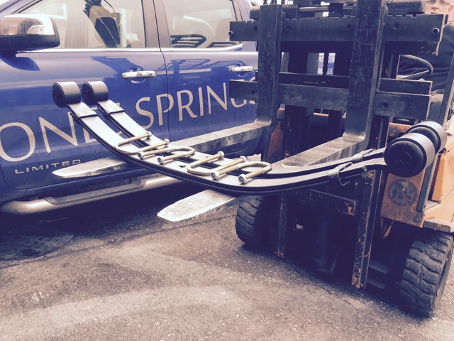 FORD TRANSIT CUSTOM Mk 8 (2013 On) 3 Leaf 60Mm Wide Springs X 2 - Heavy ...