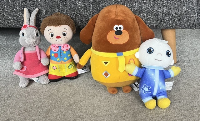 CBEEBIES 4 PLUSH Toys, Talking Mr Tumble, Hey Duggee, moon baby , lily ...