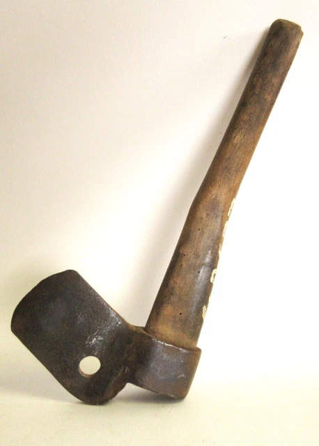 ANCIENNE HACHE MINE FER FORGE Marque "TALABOT" ORIGINAL avec PERCAGE ...