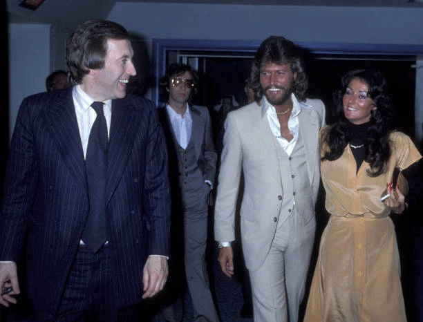 DAVID FROST ROBIN Gibb Barry Gibb & wife Linda Gibb at the t - 1978 Old ...