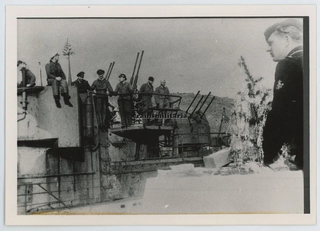 REPRO FOTO KRIEGSMARINE U-Boot U-565 mit Kommandant Flak Geschütz ...