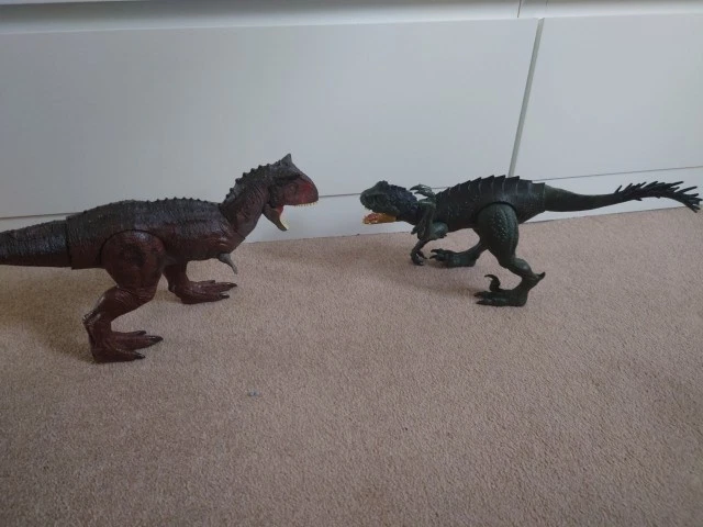 JURASSIC WORLD CARNOTAURUS X1 & Scorpious Rex Camp Cretaceous X1 ...
