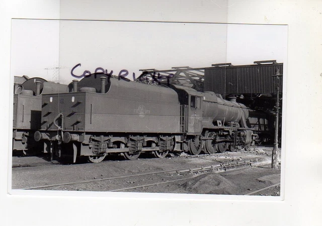 RAIL PHOTO LMS 280 8F 48765 Stockport Heaton Mersey shed LNER GCR CLC £ ...