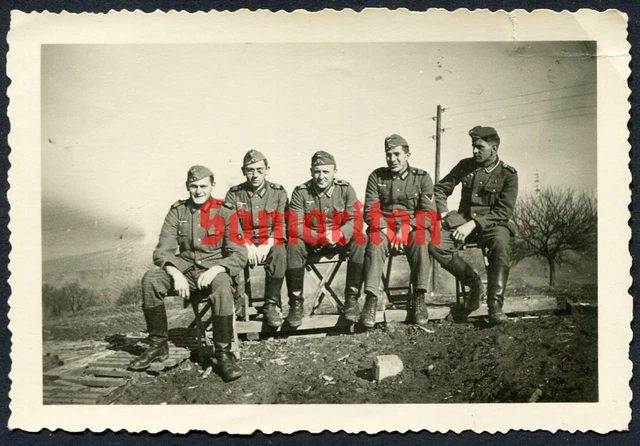 D2/3 WW2 ORIGINAL Photo Of German Wehrmacht Soldiers Resting £4.87 ...