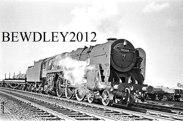 NEGATIVE 35MM 70009 "ALFRED THE GREAT" ENIGINEEING TRAIN LOCATION ...