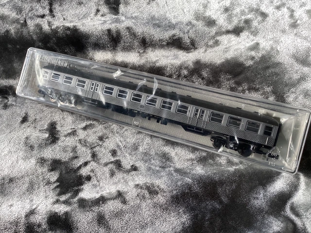 FLEISCHMANN 'N' GAUGE k? Silverfish 2nd silver with black solebar £10. ...