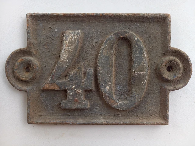 N° 40 ANCIENNE plaque en fonte signalétique rue avenue boulevard NUMÉRO maison EUR 39,00 ...