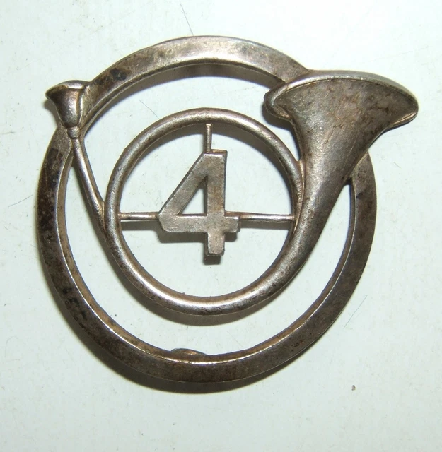 INSIGNE DE BERET 4° REGIMENT DE CHASSEURS ( A CHEVAL ) - Drago EUR 25 ...