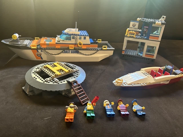 LEGO CITY : figurines quartier général du bateau patrouille de la Garde côtière 60167 ...