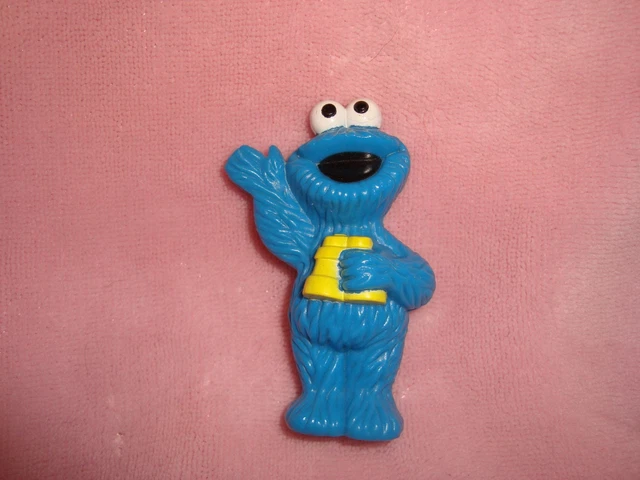 SESAME STREET COOKIE Monster Waving & Holding Binoculars 3" PVC ...
