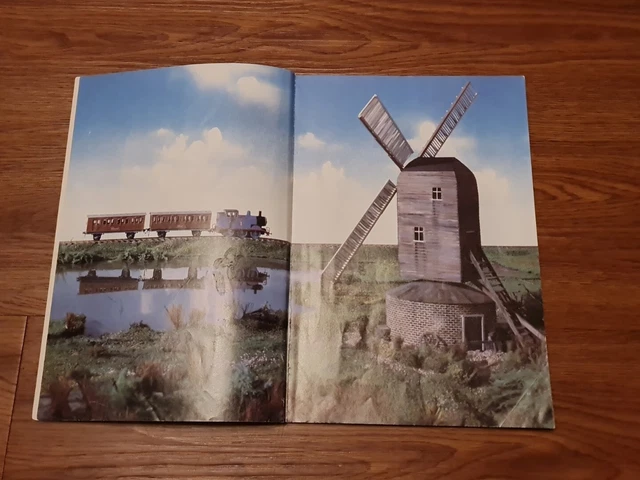 THOMAS THE TANK Engine & Friends Story & Puzzle Book 1985 by ...