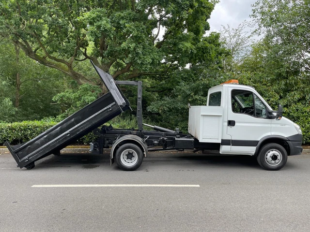 IVECO DAILY 70C17 HOOKLOADER SKIP TRUCK SKIP LORRY TIPPER 1 COUNCIL ...
