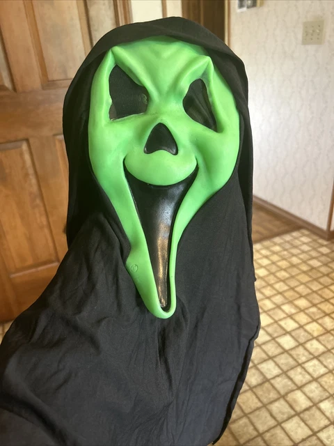 FUN WORLD HAPPY Ghost Fluorescent Green Scream Ghostface Mask Fantastic ...