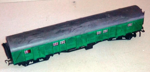 HORNBY DUBLO NEVERWAZZA. Triang Bogie Utility Van. Peco Coupling ...