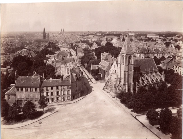FRANCE, CAEN, VUE générale peise de l'Abbaye aux Dames, Photo. N.D ...