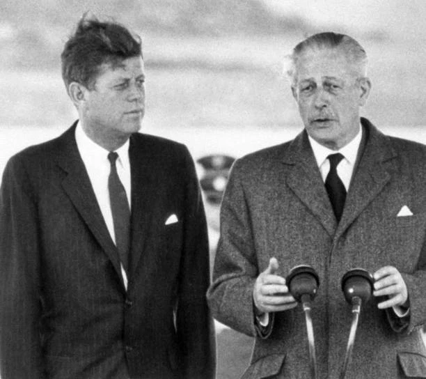 POLITICS - PRIME Minister Harold Macmillan And John F Kennedy 1960s Old ...