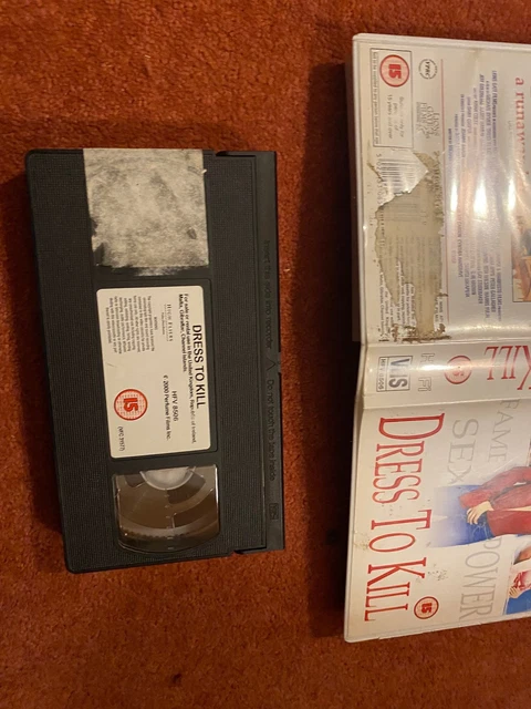 DRESS TO KILL Jeff Goldblum Carmen Electra, Coolio VHS VIDEO Ex rental ...