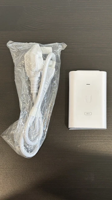 UBIQUITI UNIFI POE-48-24W-G-WH 48V PoE Injector with Wall Mount & UK ...