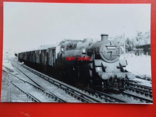 PHOTO BR Standard Class 4 Tank Loco No 80143 View 2 £1.85 - PicClick UK
