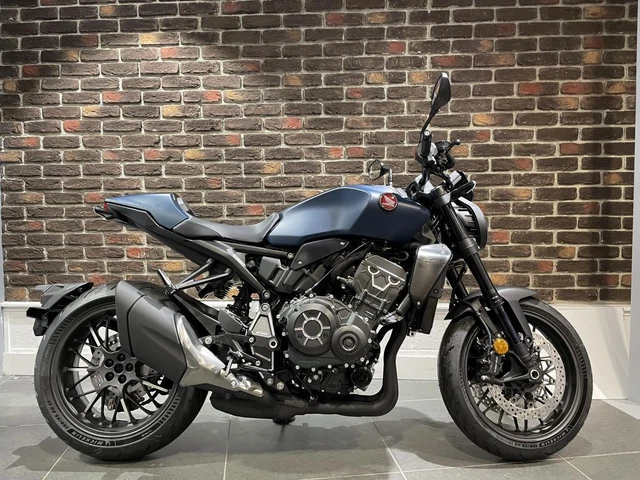 HONDA CB1000R BLACK Edition 2023 Model In Matt Blue Only 1413 Miles ! £ ...