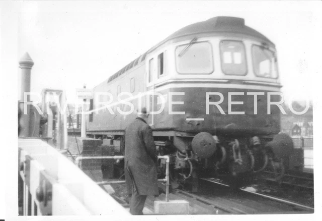 PHOTO LOCOMOTIVE FERROVIAIRE/DIESEL D6557 Folkestone Harbour années ...