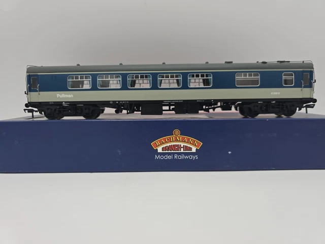 #6191 BACHMANN 39-301A BR Mk1 SK Pullman 2nd Kitchen Grey & Blue ...