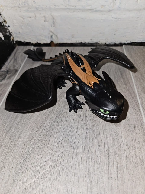TOOTHLESS NIGHT FURY Figure Dreamworks How to Train Your Dragon Toy £7. ...