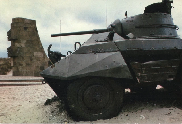 WW2 - CP - FFL armored at the Lelerc Monument in St-Martin-de Varéville ...