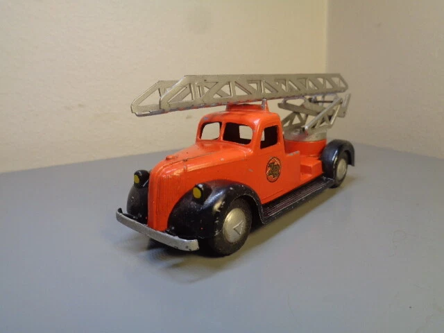 TEKNO DENMARK NO 485 VINTAGE 1940S TRIANGEL ZONEN FIRE ENGINE TRUCK ...