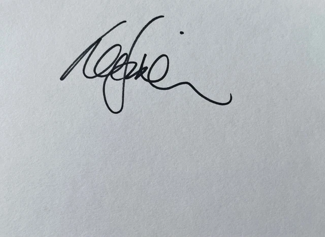 HAND SIGNED WHITE card of LEE DIXON, ARSENAL FC, FOOTBALL,SPORT ...