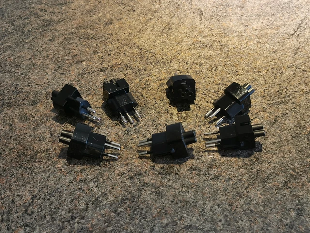 7 STÜCK LINETEK LT-D78 Typ J -Stromstecker (Schweiz) für HP ElitePad ...