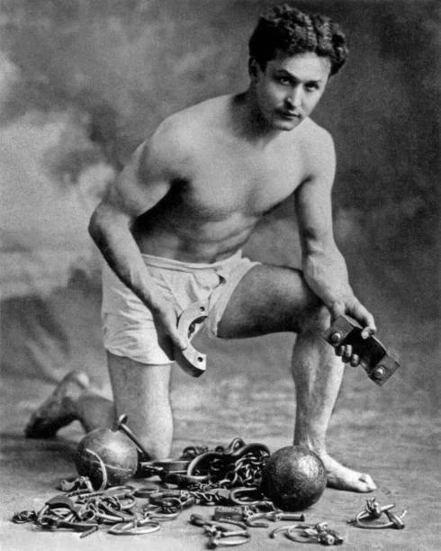 MAGICIAN ILLUSIONIST & Escape Artist Harry Houdini c1910 9 Old Photo $8 ...