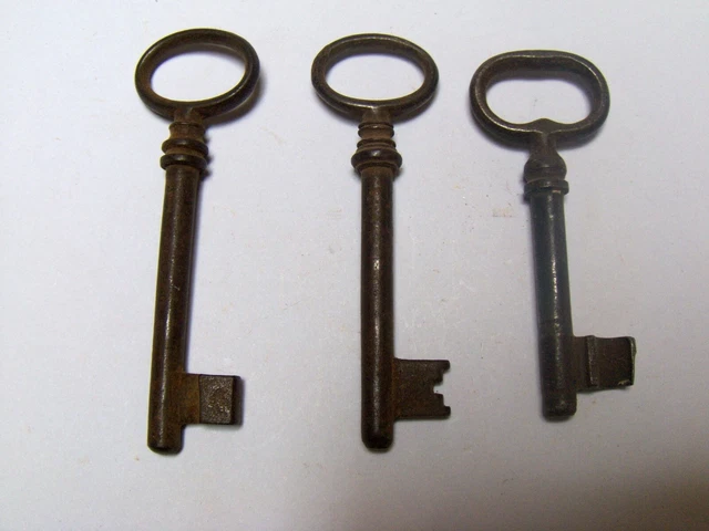BARTSCHLÜSSEL, ANTIKE HISTORISCHE Türschlüssel, Torschlüssel alte Ausführungen, EUR 9,90 ...