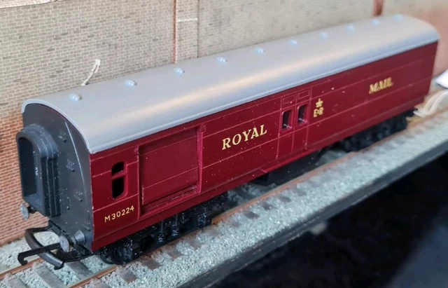 TRI-ANG R323 B.R Operating Royal Mail Coach M30224 (Coach Only) £5.43 ...