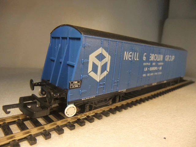 OO GAUGE LIMA 305659W - Bogied PWA Wagon - Neill & Brown Group - VGC ...