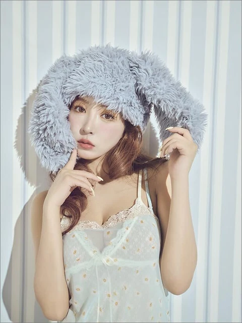 JAPANESE SEXY ACTRESS Yua Mikami 2024 desktop calendar A5 28P JP 11224 $81.44 - PicClick AU