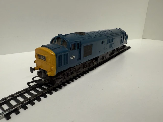 HORNBY CLASS 37 D6830 Diesel Locomotive, BR Blue, OO Gauge R751 £16.15 ...