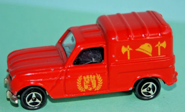 MAJORETTE MADE IN France Renault 4L pompiers N°230 TTBE 1985 NO BOX ECH 1/55eme EUR 7,00 ...