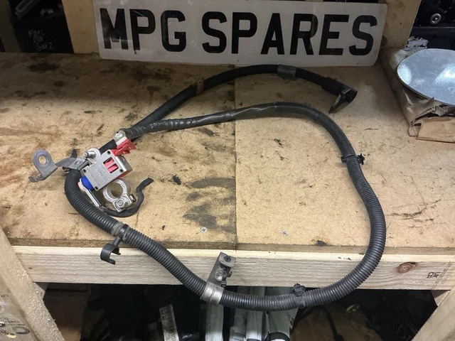 MERCEDES A B Class W176 W246 Positive Battery Cable Pyro Fuse 2012-2018 ...