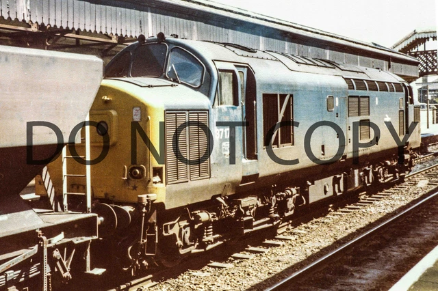 UK DIESEL TRAIN Railway Photograph Of Class 37 Loco 37174. Rm37-580 £1. ...