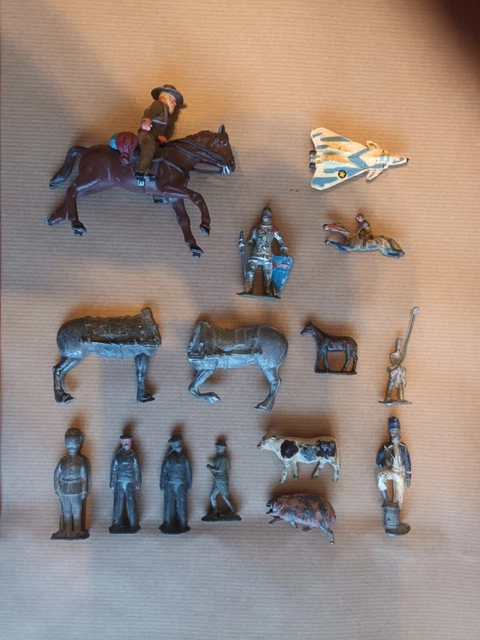 JOB LOT (15) Vintage Lead Soldiers Sailors Farmyard Animal Horses EUR 8 ...