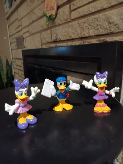 DONALD DUCK AS Mailman And DAISY DUCK Disney Junior Mickey Mouse ...